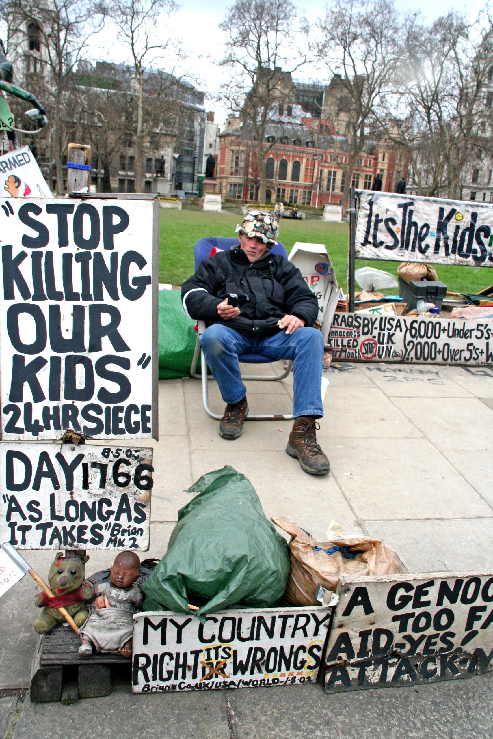 About Brian Haw - Brian Haw Memorial